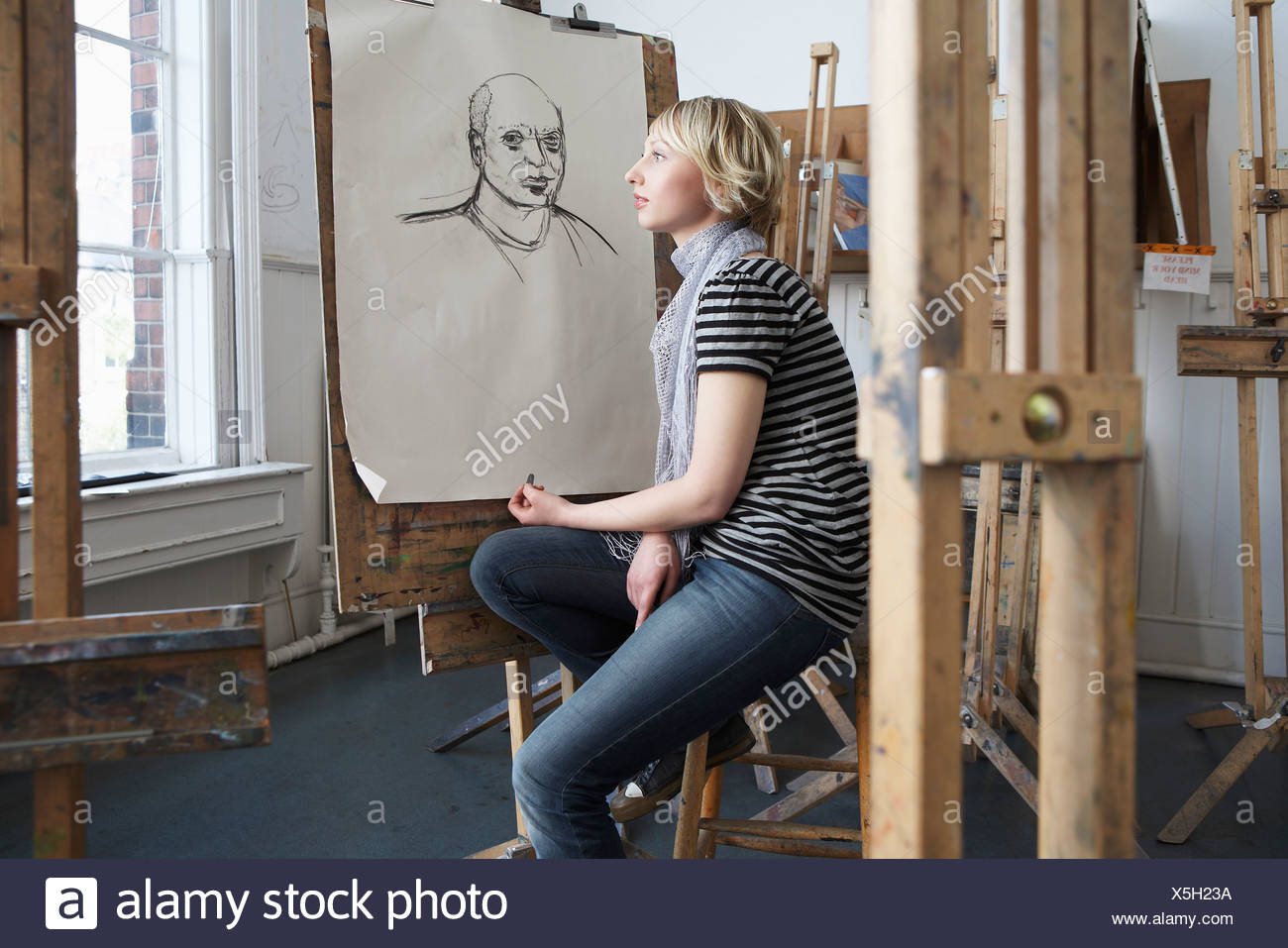 College Student Drawing In Art Class High Resolution Stock Photography ...