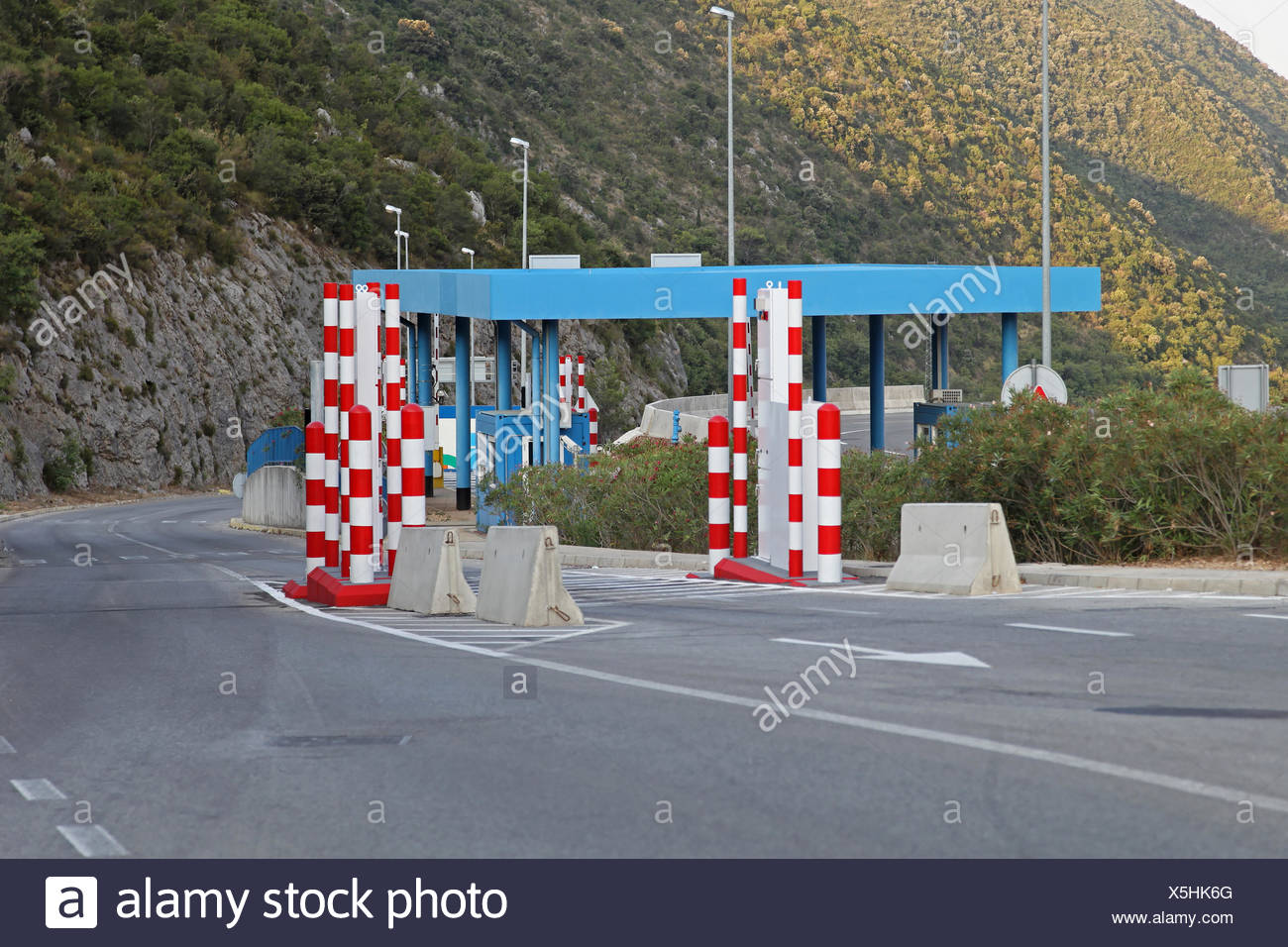 Border Checkpoint Stock Photos & Border Checkpoint Stock Images - Alamy
