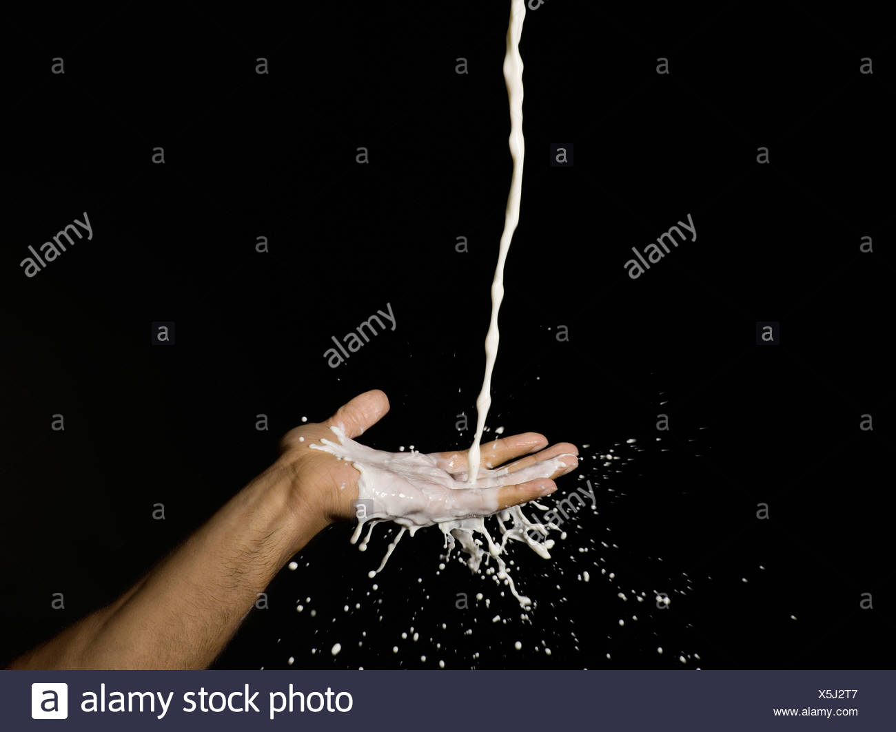 White Liquid High Resolution Stock Photography and Images - Alamy