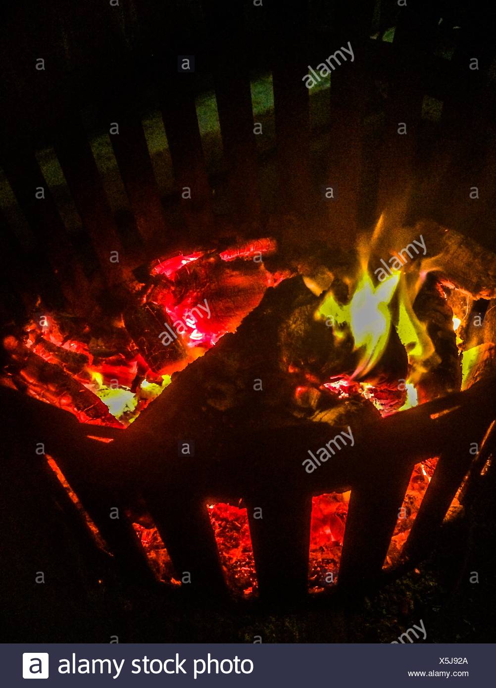 Fire In A Grate High Resolution Stock Photography and Images - Alamy