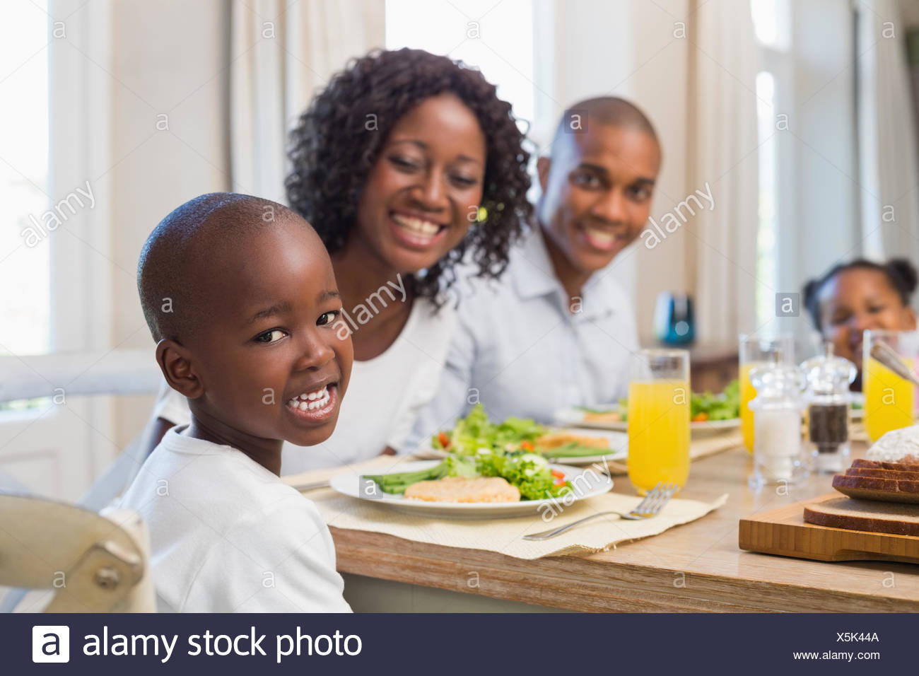African Family Eating High Resolution Stock Photography and Images - Alamy