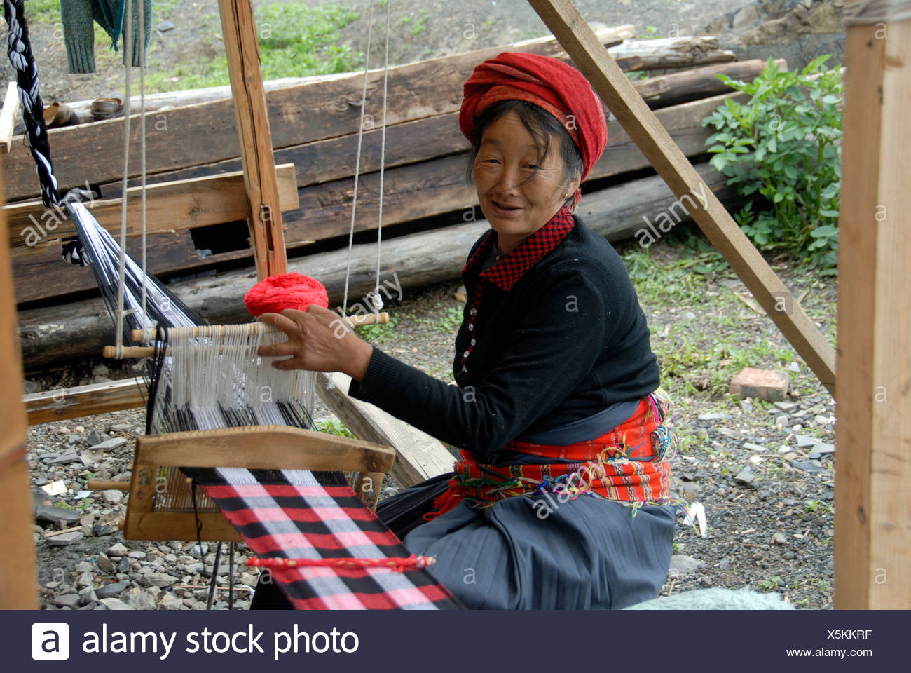 Weaving Techniques High Resolution Stock Photography and Images - Alamy