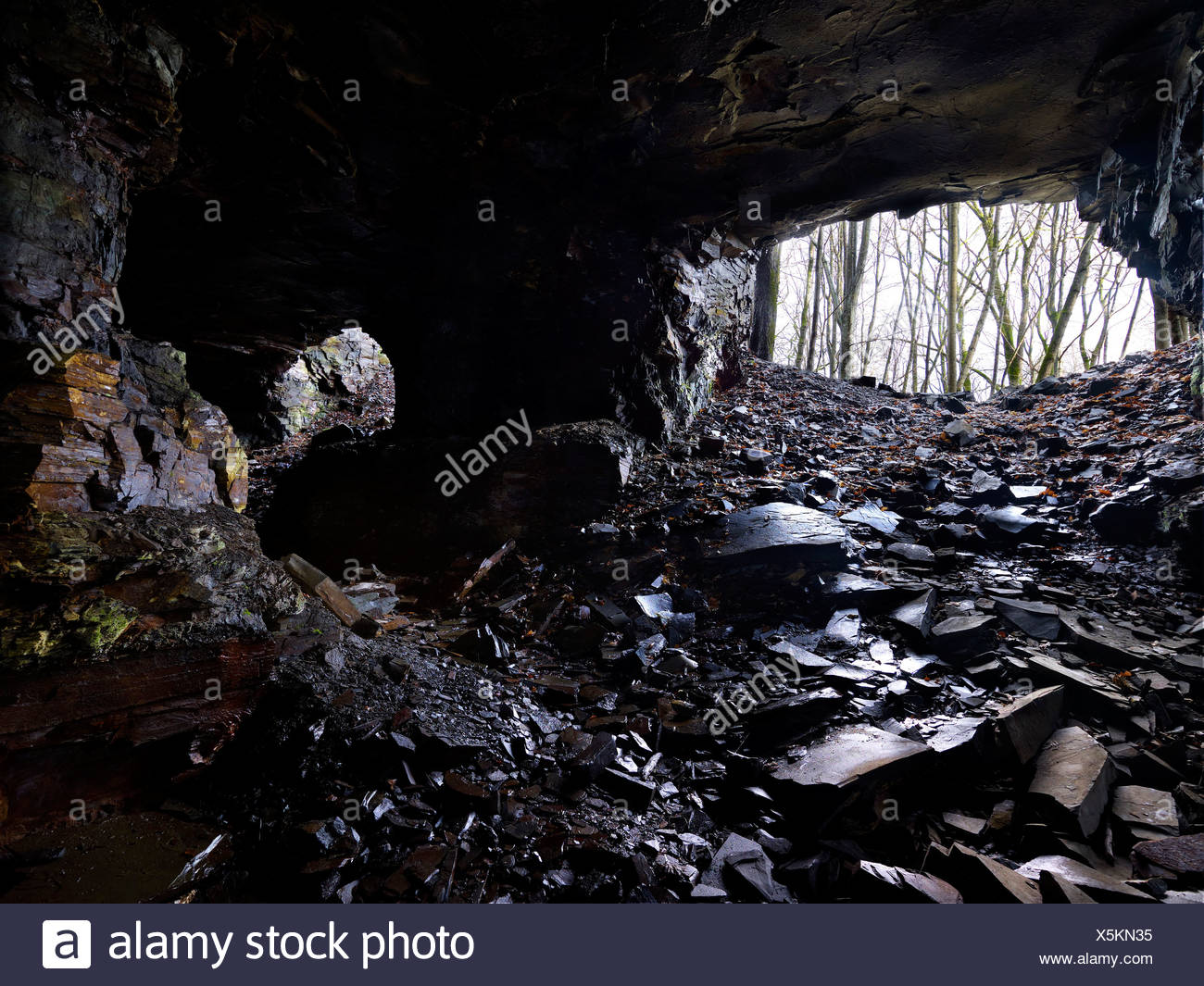 Cave Opening View Stock Photos & Cave Opening View Stock Images - Alamy