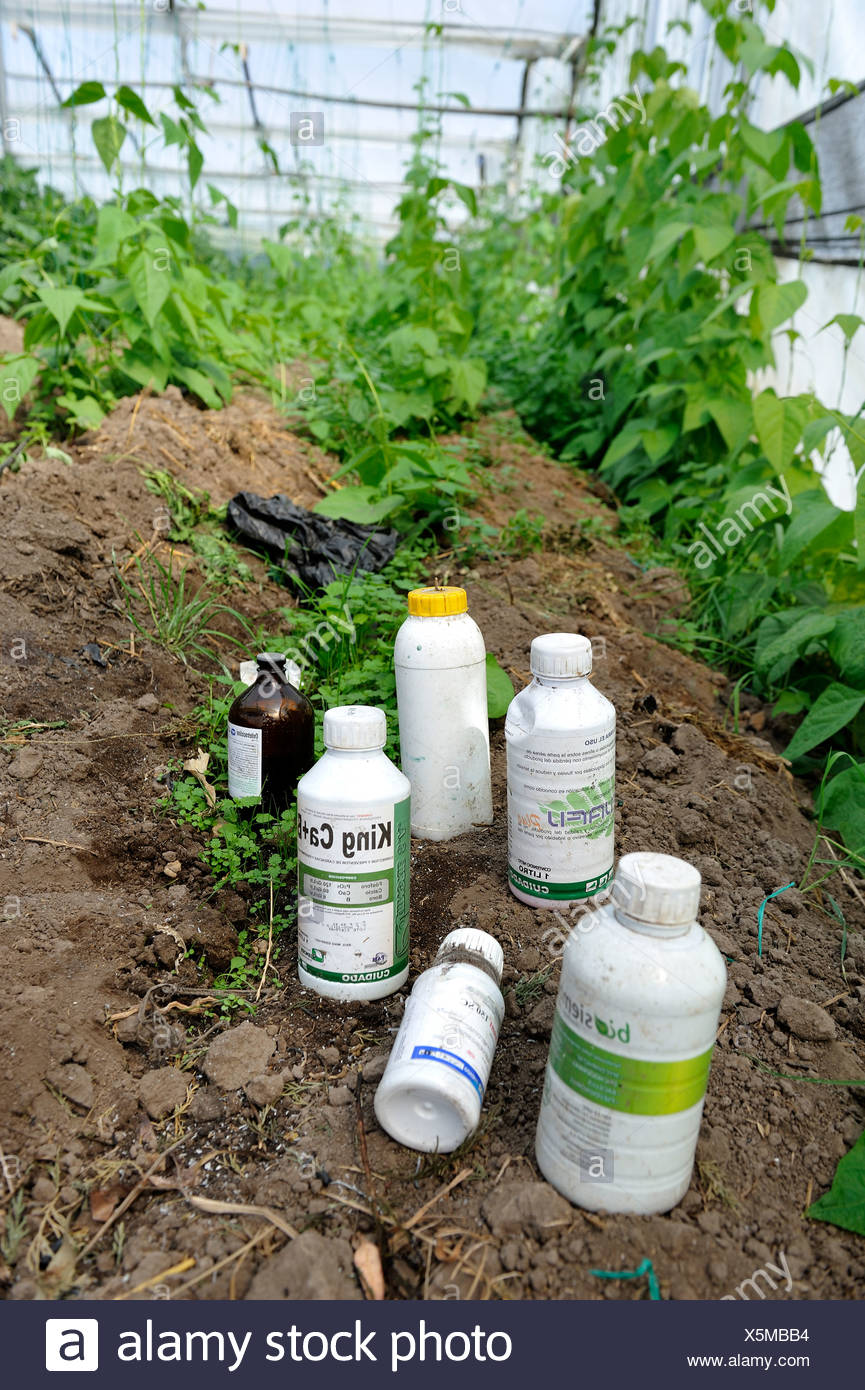 Pesticides Stock Photos & Pesticides Stock Images - Alamy
