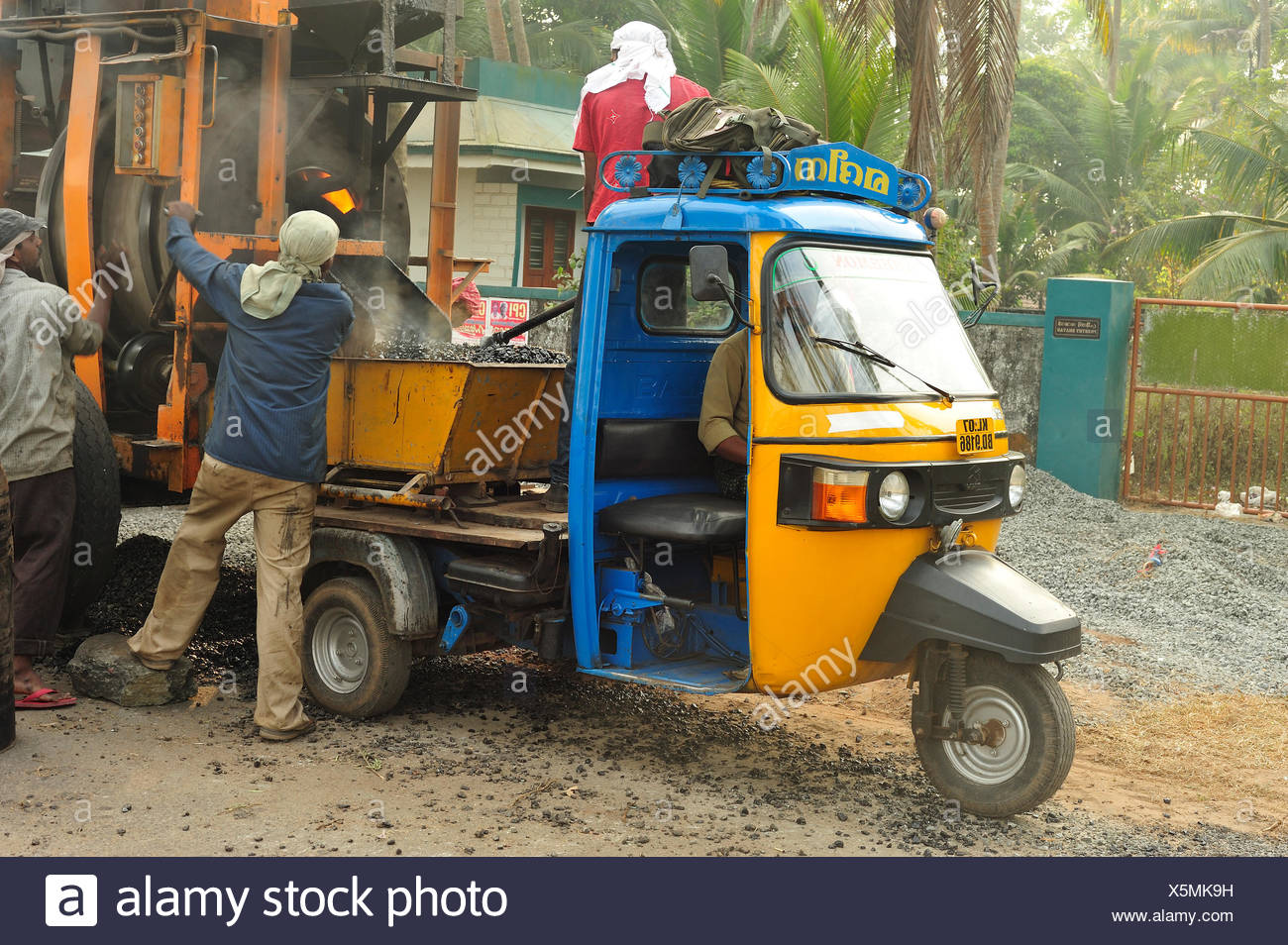 Kerala Auto Rickshaw High Resolution Stock Photography and Images - Alamy