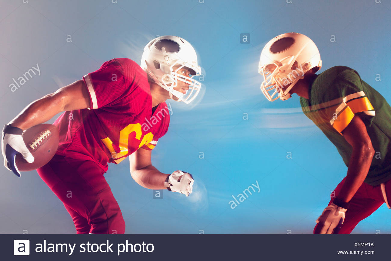 Facing The Side Stock Photos & Facing The Side Stock Images - Alamy