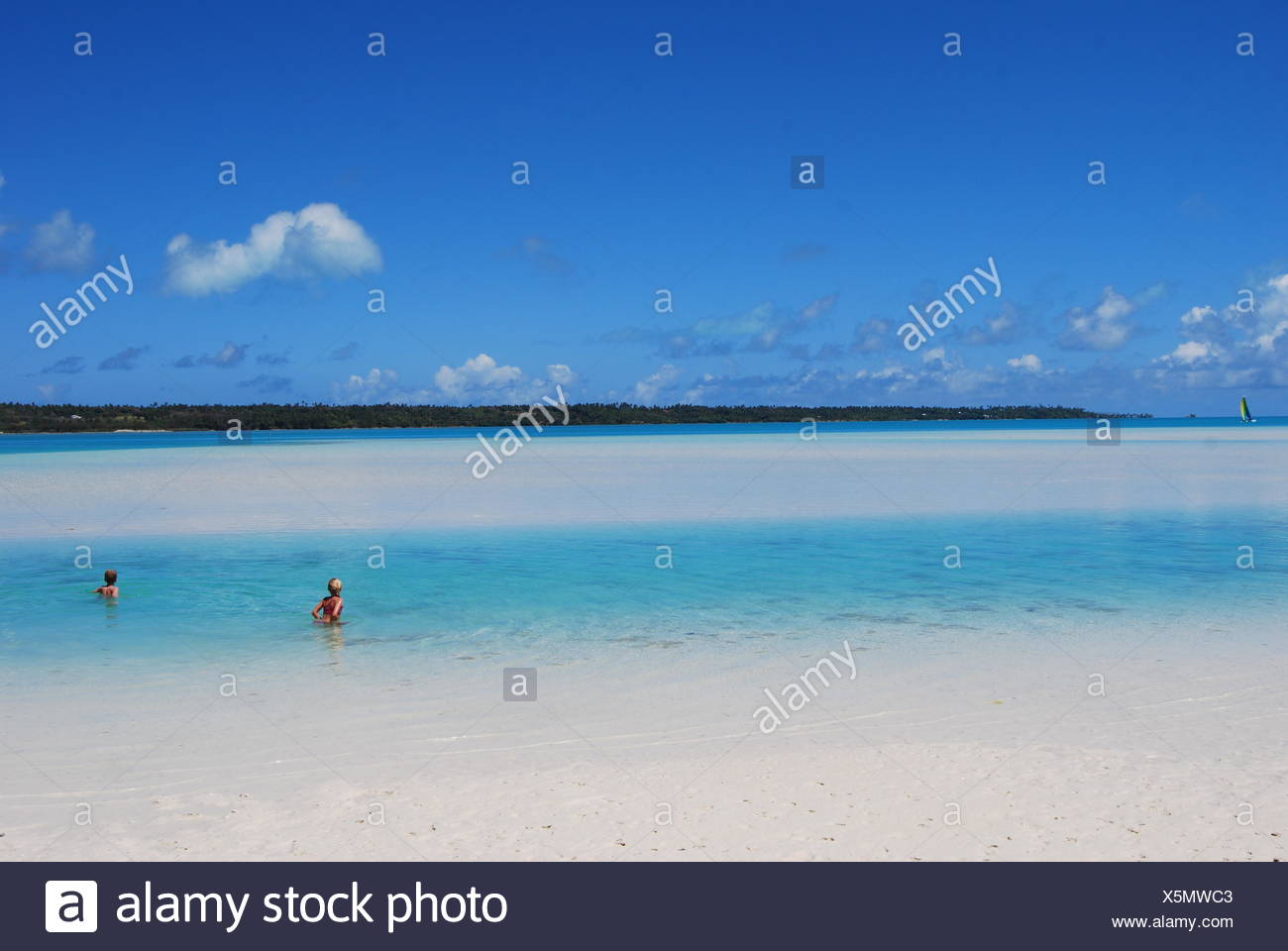 Cook Islands Girl High Resolution Stock Photography and Images - Alamy