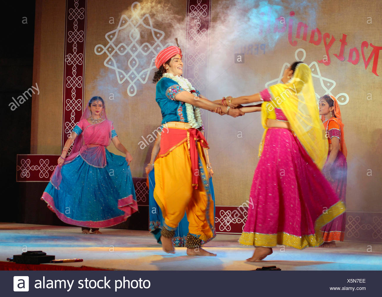Kathak Dance Stock Photos & Kathak Dance Stock Images - Alamy