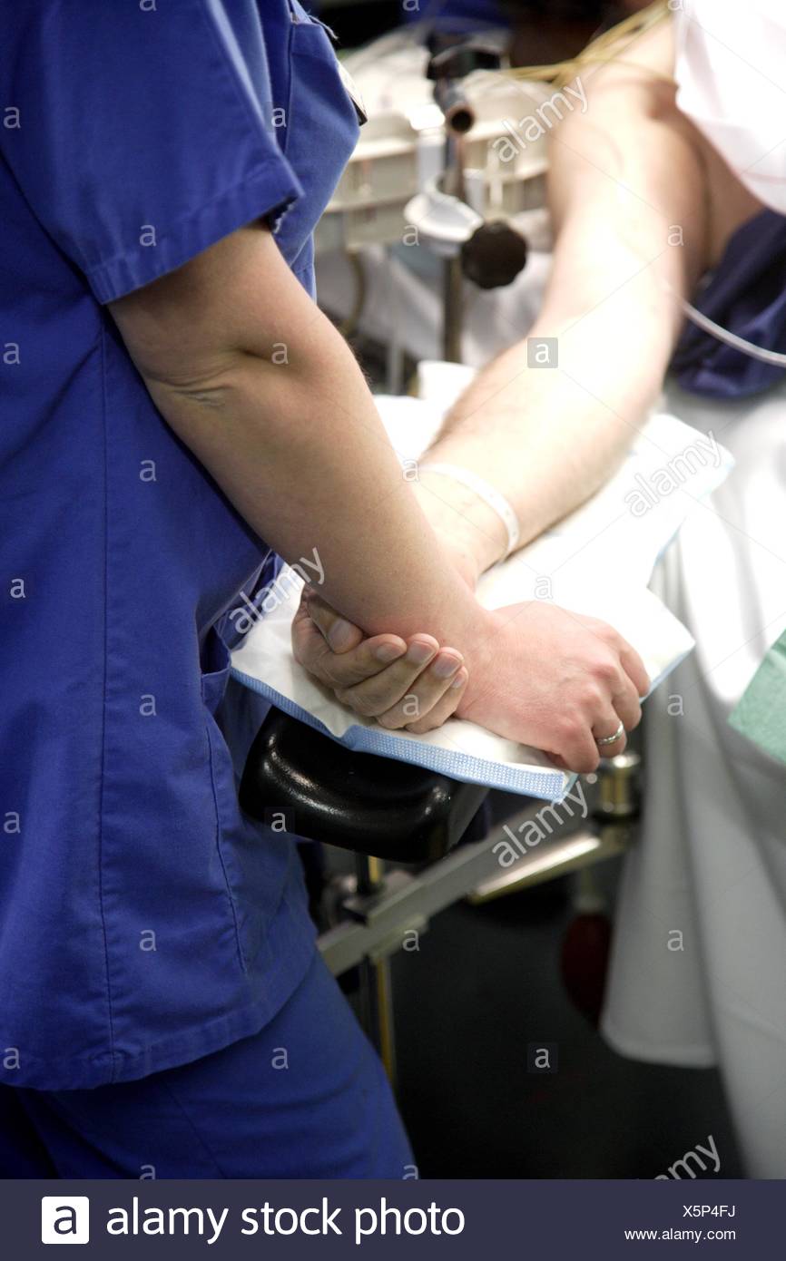 Anesthesist High Resolution Stock Photography and Images - Alamy