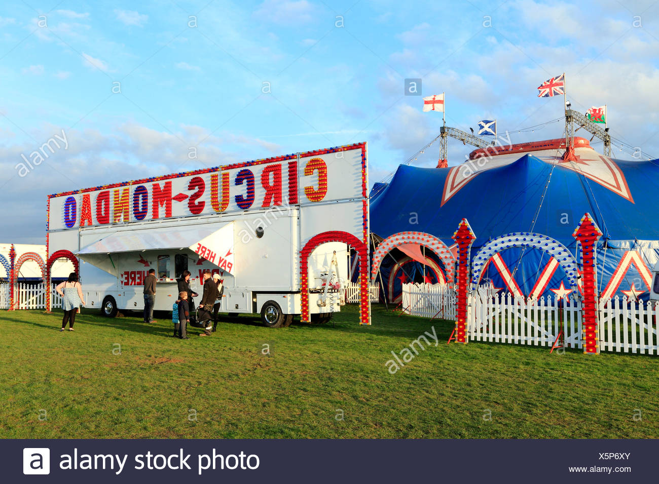Uk Circus High Resolution Stock Photography and Images - Alamy