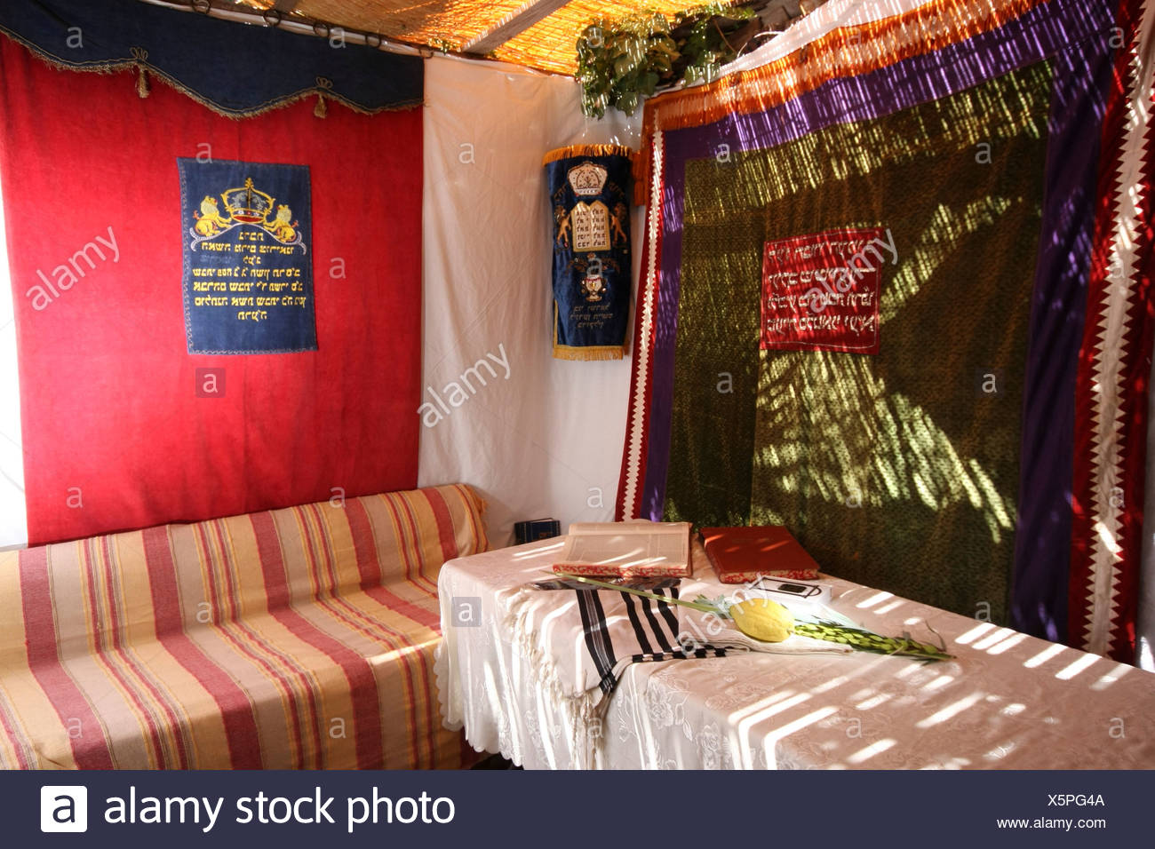 Sukkah Booths High Resolution Stock Photography and Images - Alamy
