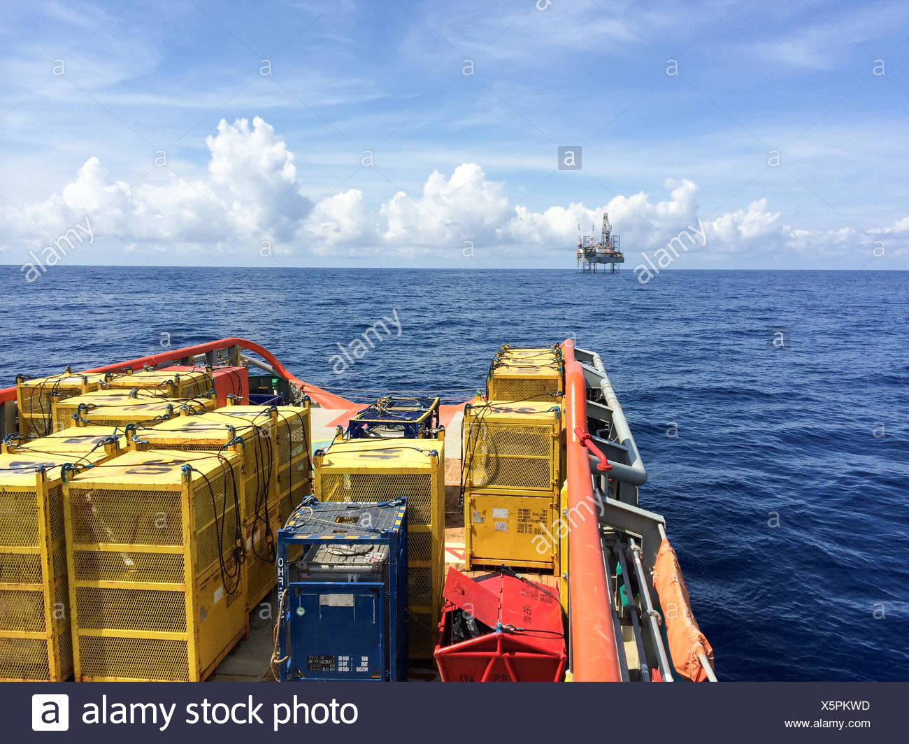 Oil Rig Support Vessel Stock Photos & Oil Rig Support Vessel Stock ...