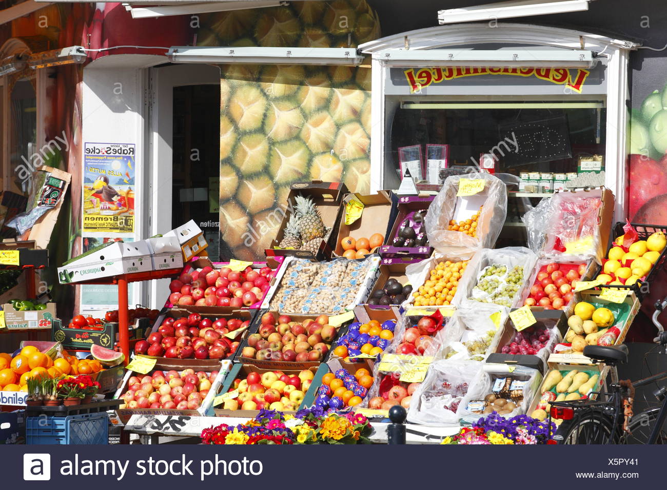 Green Grocer High Resolution Stock Photography and Images - Alamy