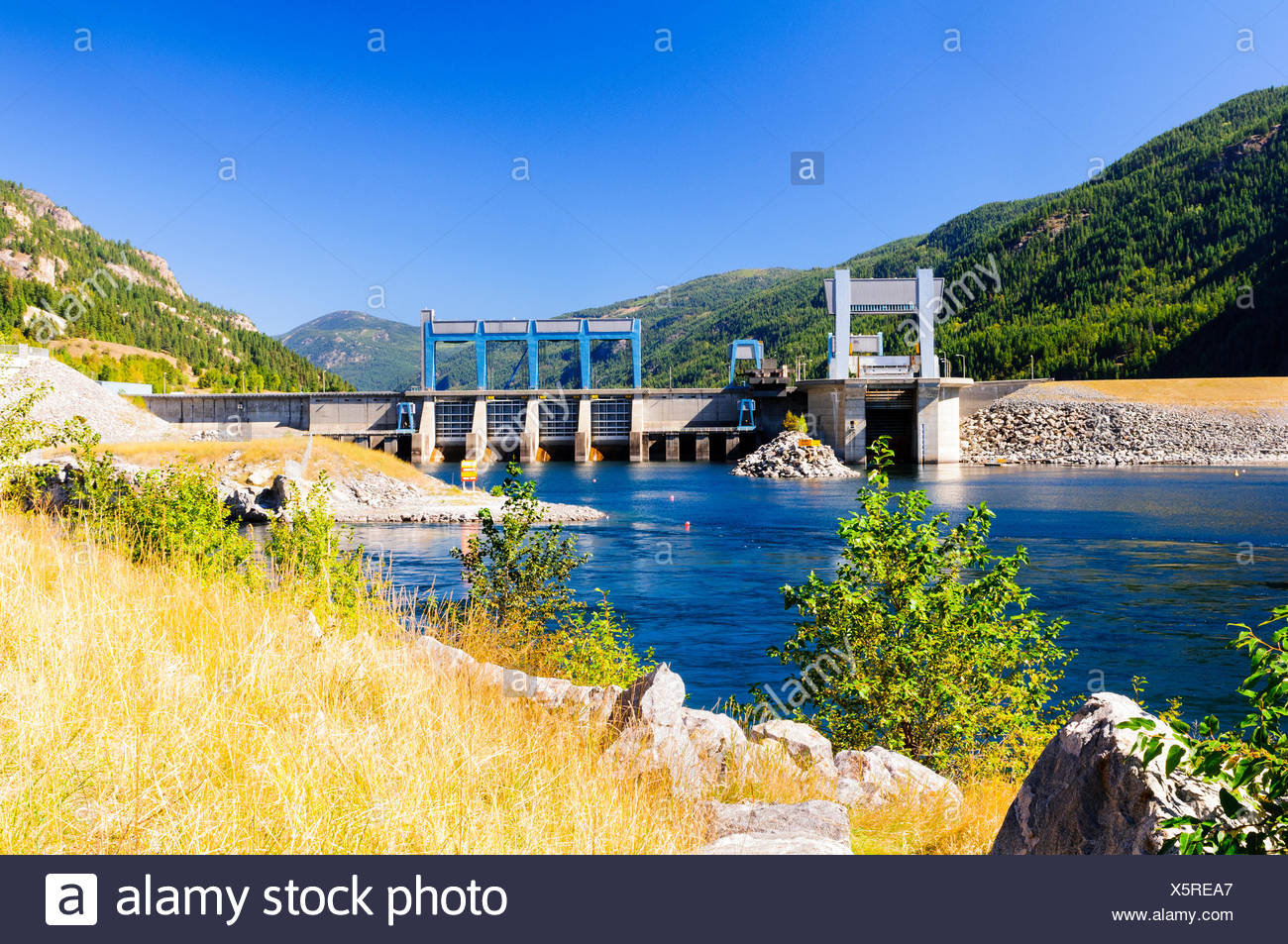British Columbia River Dam High Resolution Stock Photography and Images ...