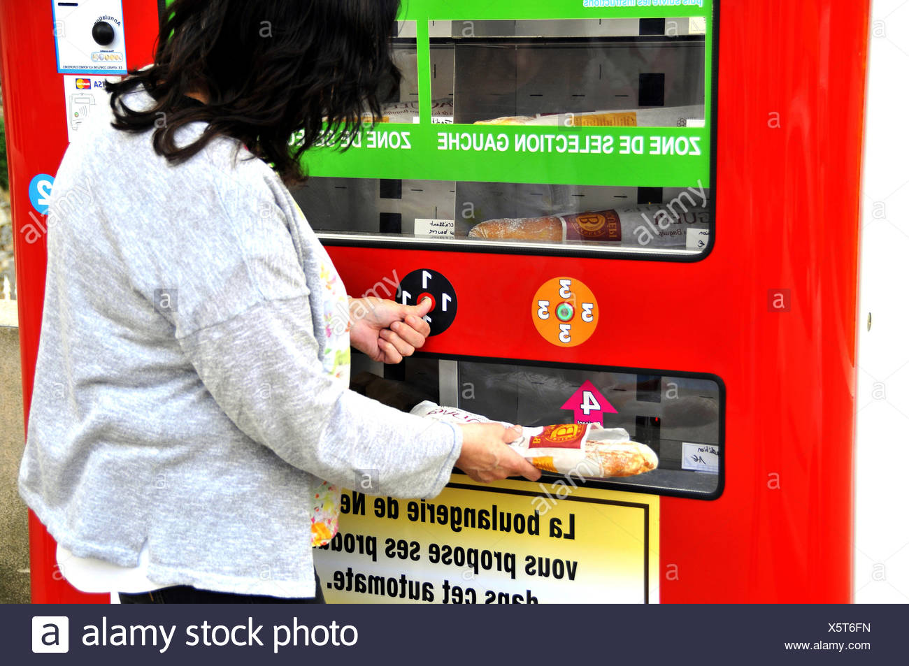 Vending_machine High Resolution Stock Photography and Images - Alamy
