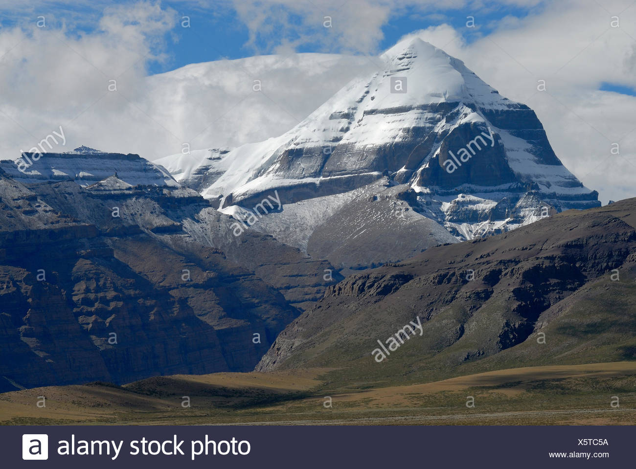 Mount Kailash China High Resolution Stock Photography and Images - Alamy