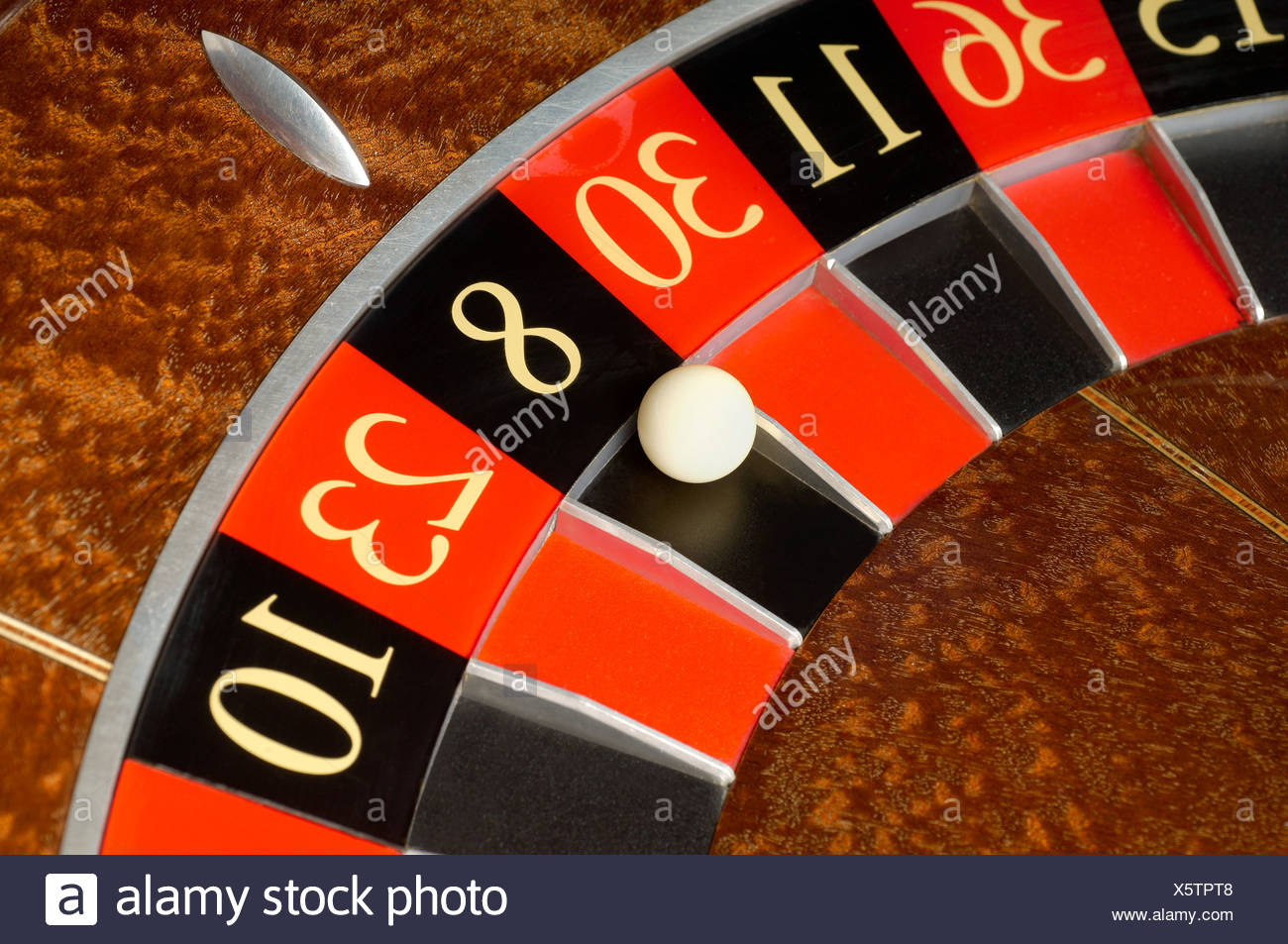Casino Roulette Wheel High Resolution Stock Photography and Images - Alamy