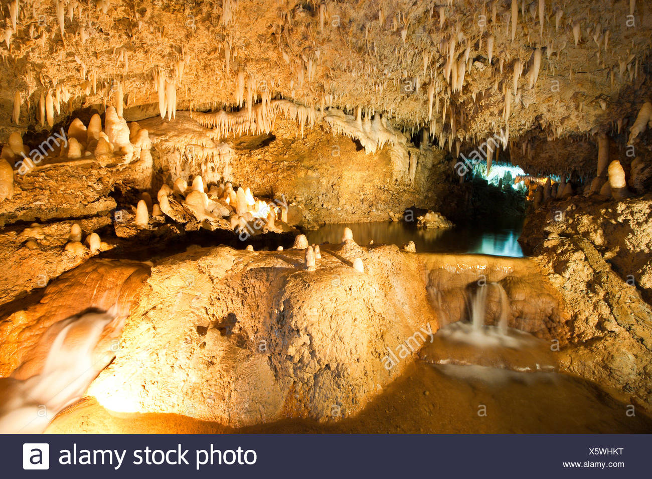 Harrisons Cave High Resolution Stock Photography and Images - Alamy