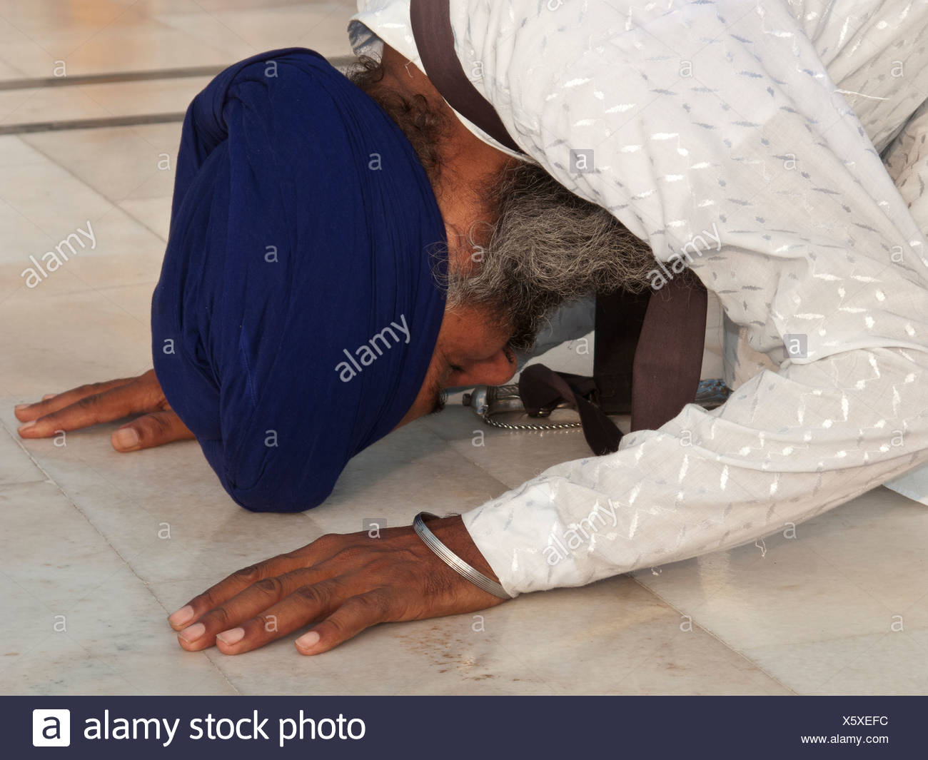 Sikh Devotee High Resolution Stock Photography and Images - Alamy