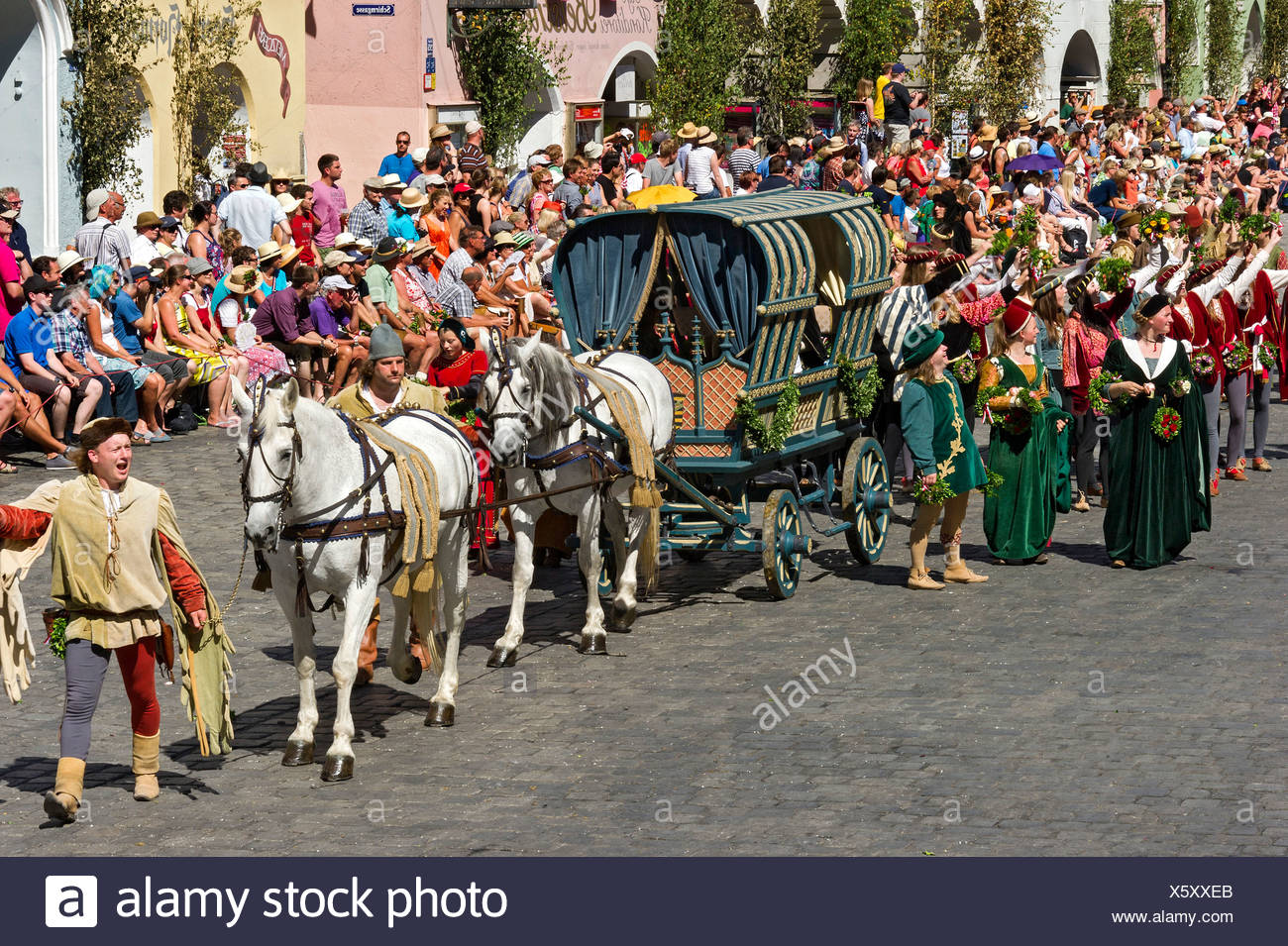 Royal Carriage High Resolution Stock Photography and Images - Alamy