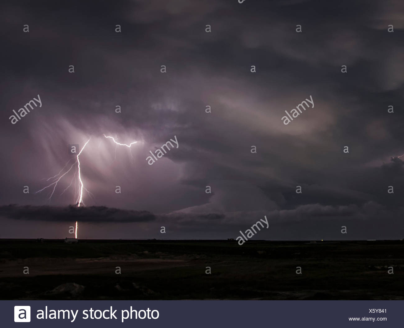 Supercell Cloud To Cloud Lightning High Resolution Stock Photography ...