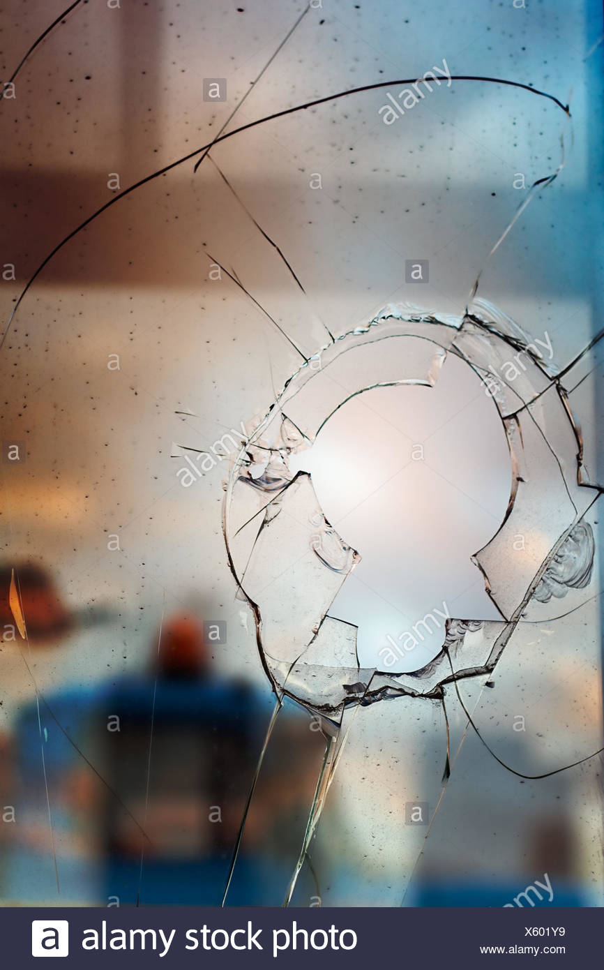 Crack Pane Glass Stock Photos & Crack Pane Glass Stock Images - Alamy