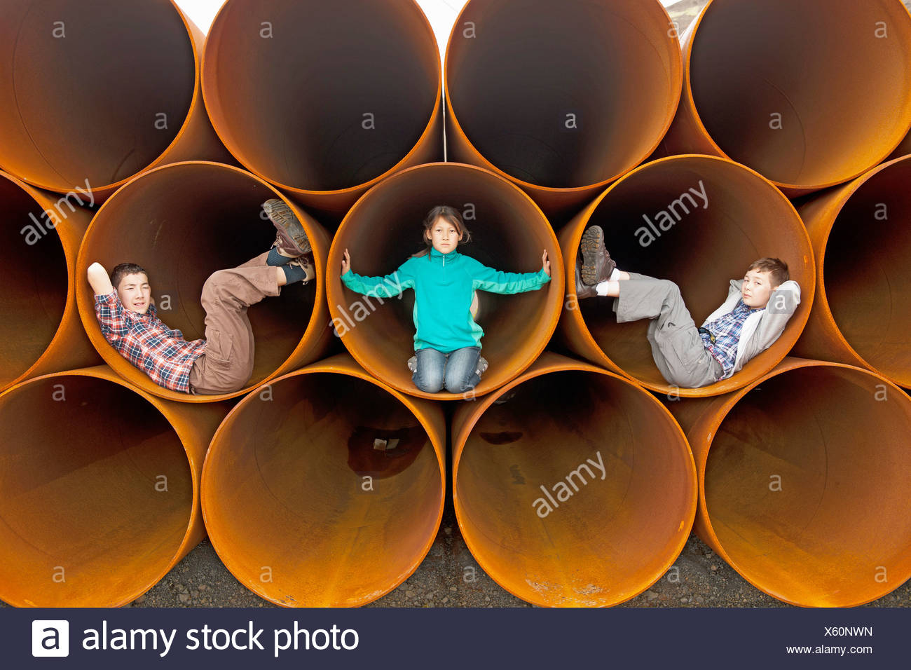 Laying Pipes Stock Photos & Laying Pipes Stock Images - Alamy