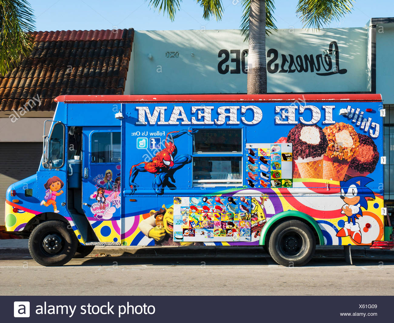 Van Selling Ice Cream Stock Photos & Van Selling Ice Cream Stock Images ...
