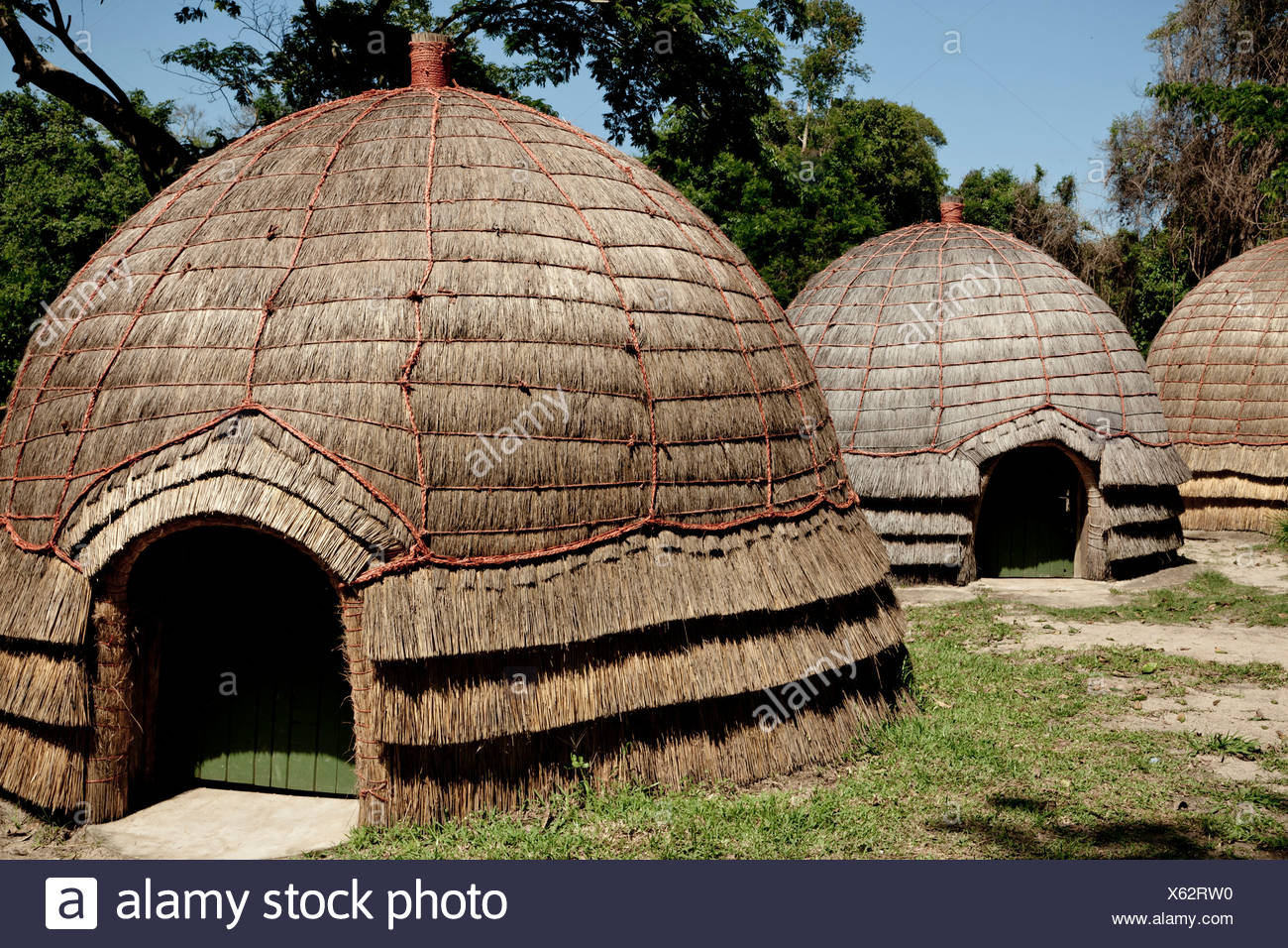 Zulu Huts High Resolution Stock Photography and Images - Alamy