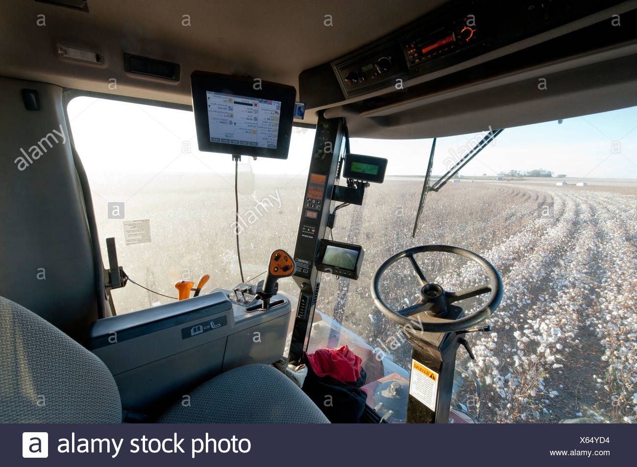 Tractor Cab Inside Stock Photos & Tractor Cab Inside Stock Images - Alamy