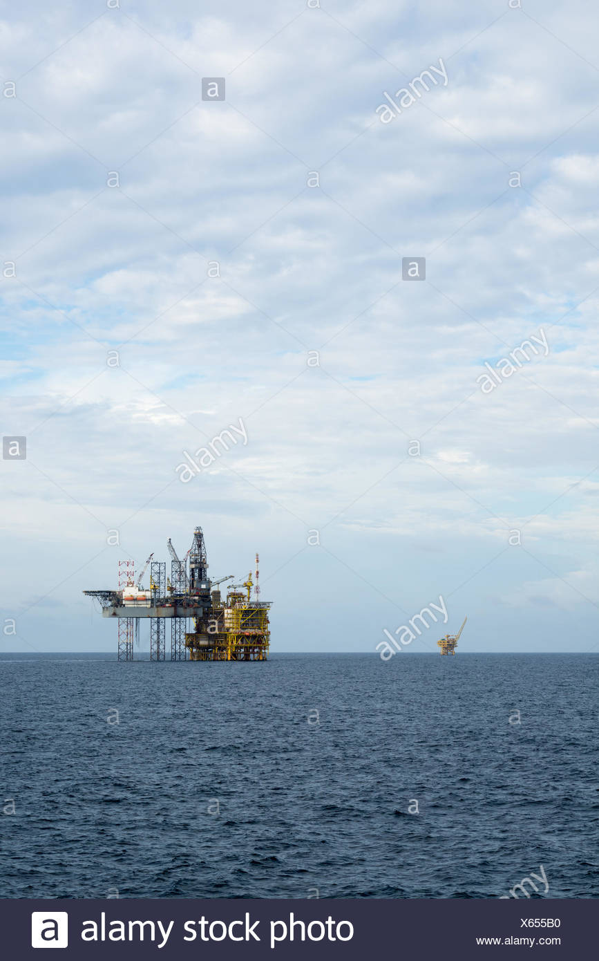 Jack Up Platform High Resolution Stock Photography and Images - Alamy