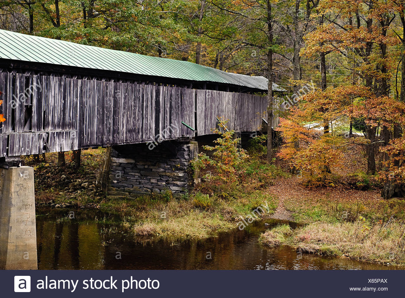 Longest Covered Bridge High Resolution Stock Photography and Images - Alamy