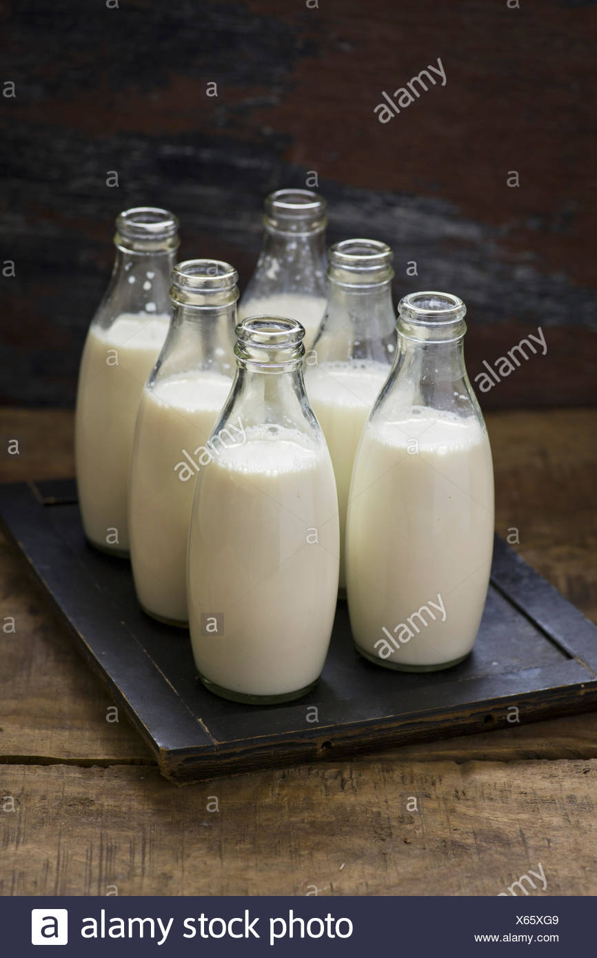 Bottles Of Milk Stock Photos & Bottles Of Milk Stock Images - Alamy