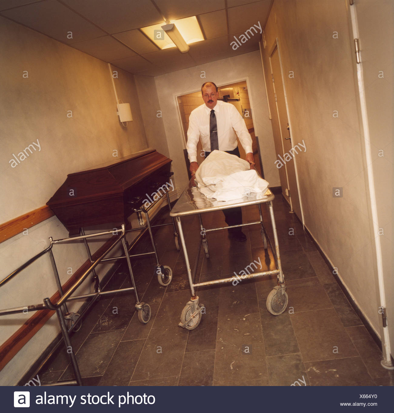 Dead Man And Coffin Stock Photos & Dead Man And Coffin Stock Images - Alamy