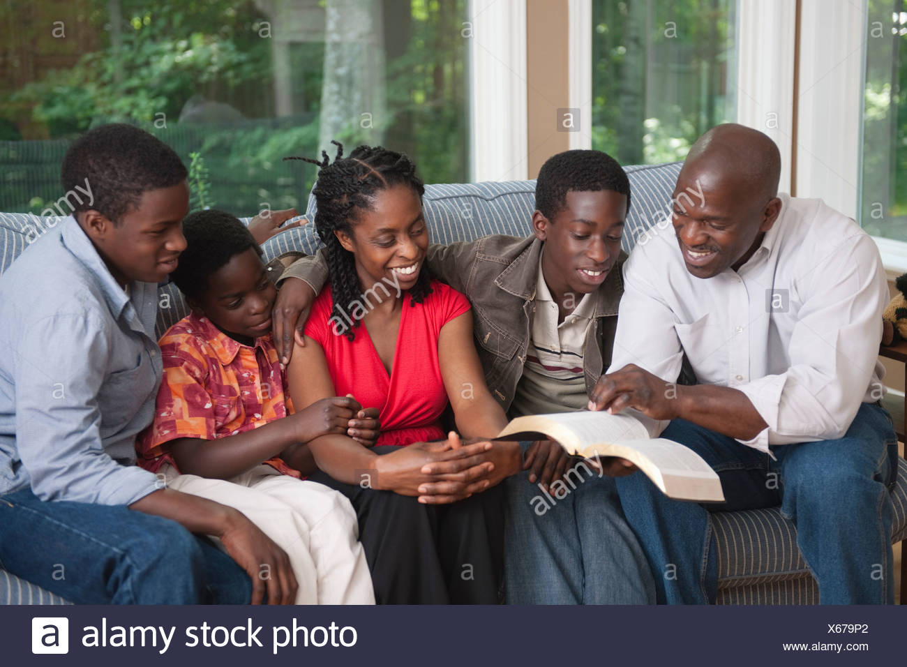 Children Reading Bible Stock Photos & Children Reading Bible Stock ...