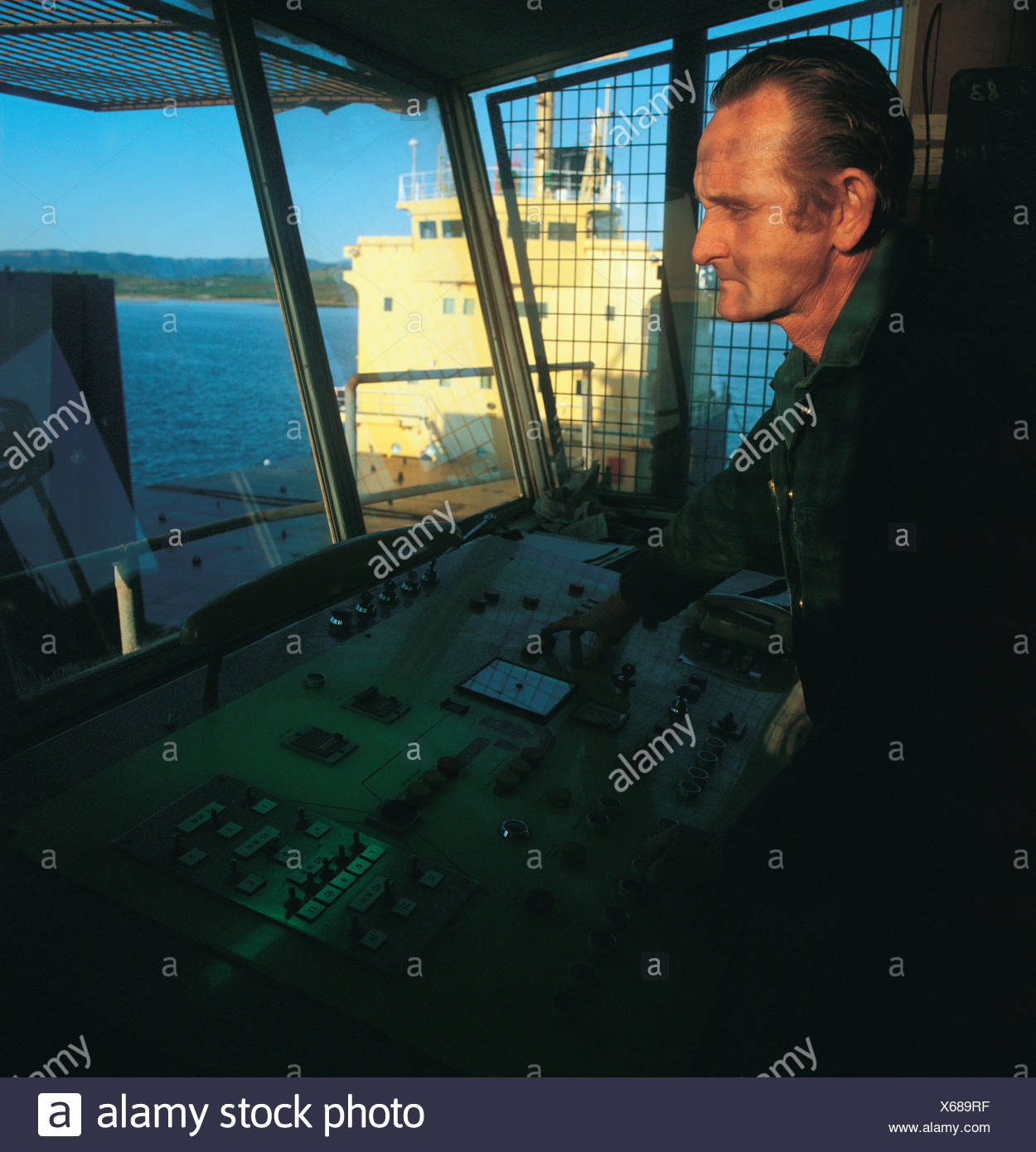 Dock Docks Dockside Crane High Resolution Stock Photography and Images ...