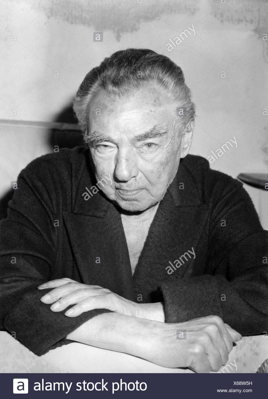 Erich Kästner Writer High Resolution Stock Photography and Images - Alamy