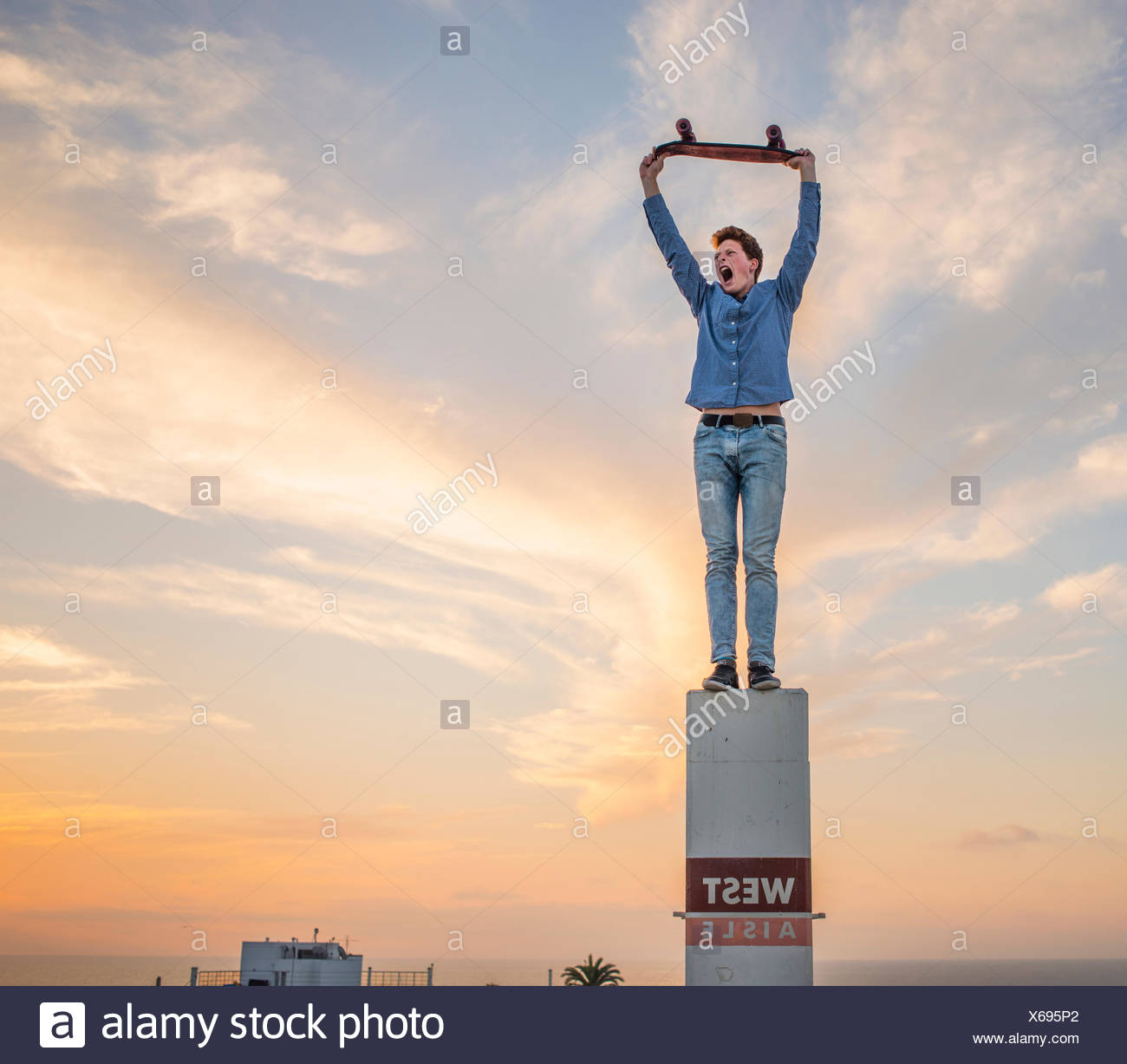 Holding Head Stock Photos & Holding Head Stock Images - Alamy