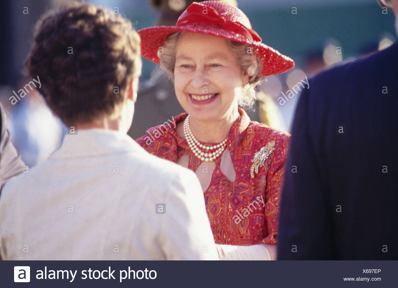 The Queen Elizabeth 1990 Stock Photos & The Queen Elizabeth 1990 Stock ...