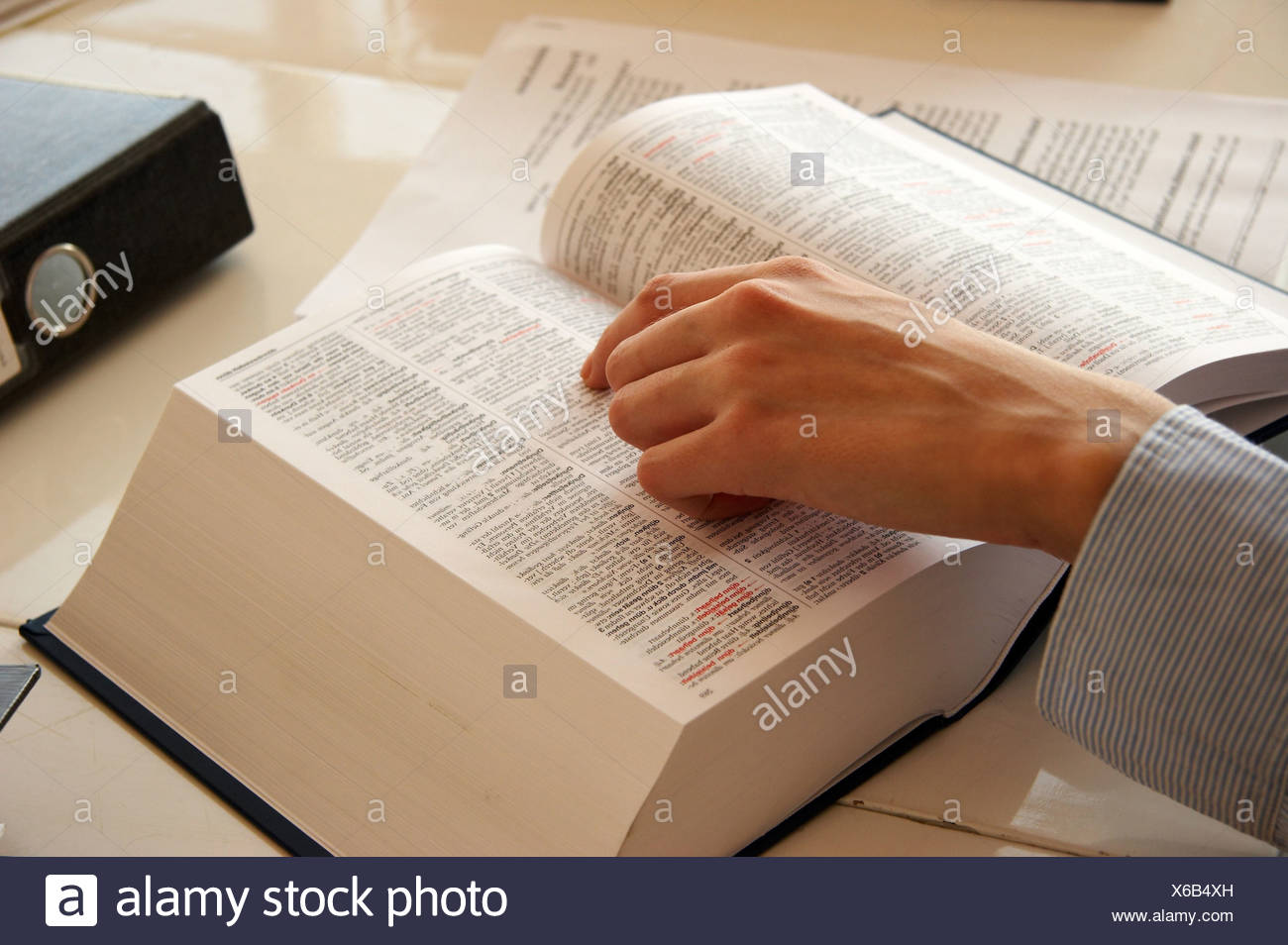 A Look Into Dictionary Stock Photos & A Look Into Dictionary Stock ...