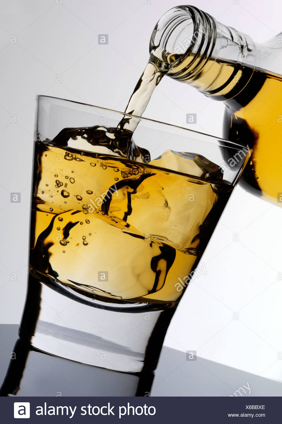 Pouring Glass Bourbon Whiskey High Resolution Stock Photography and ...