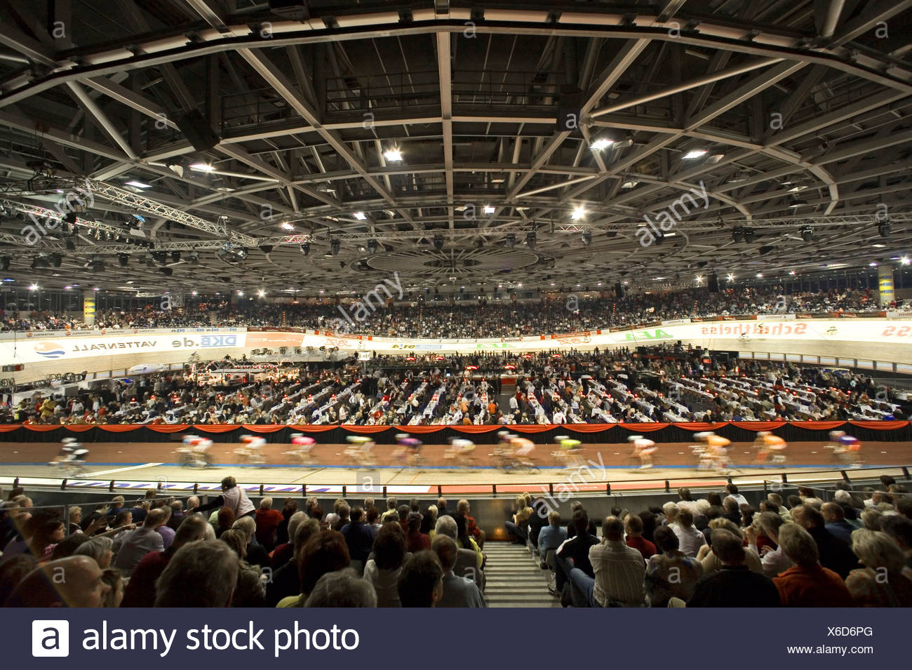Velodrom Stock Photos & Velodrom Stock Images - Alamy