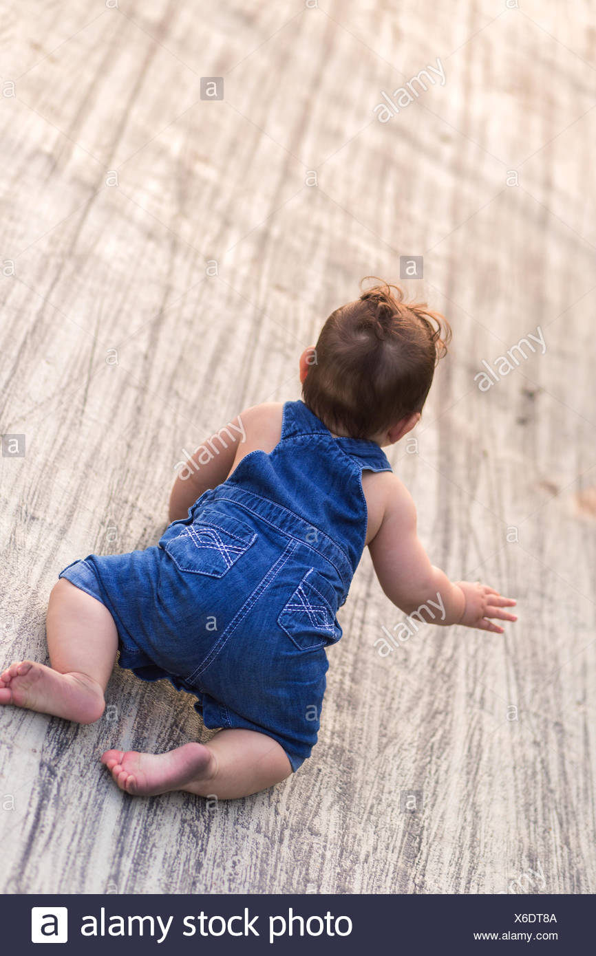 Crawling Stock Photos & Crawling Stock Images - Alamy