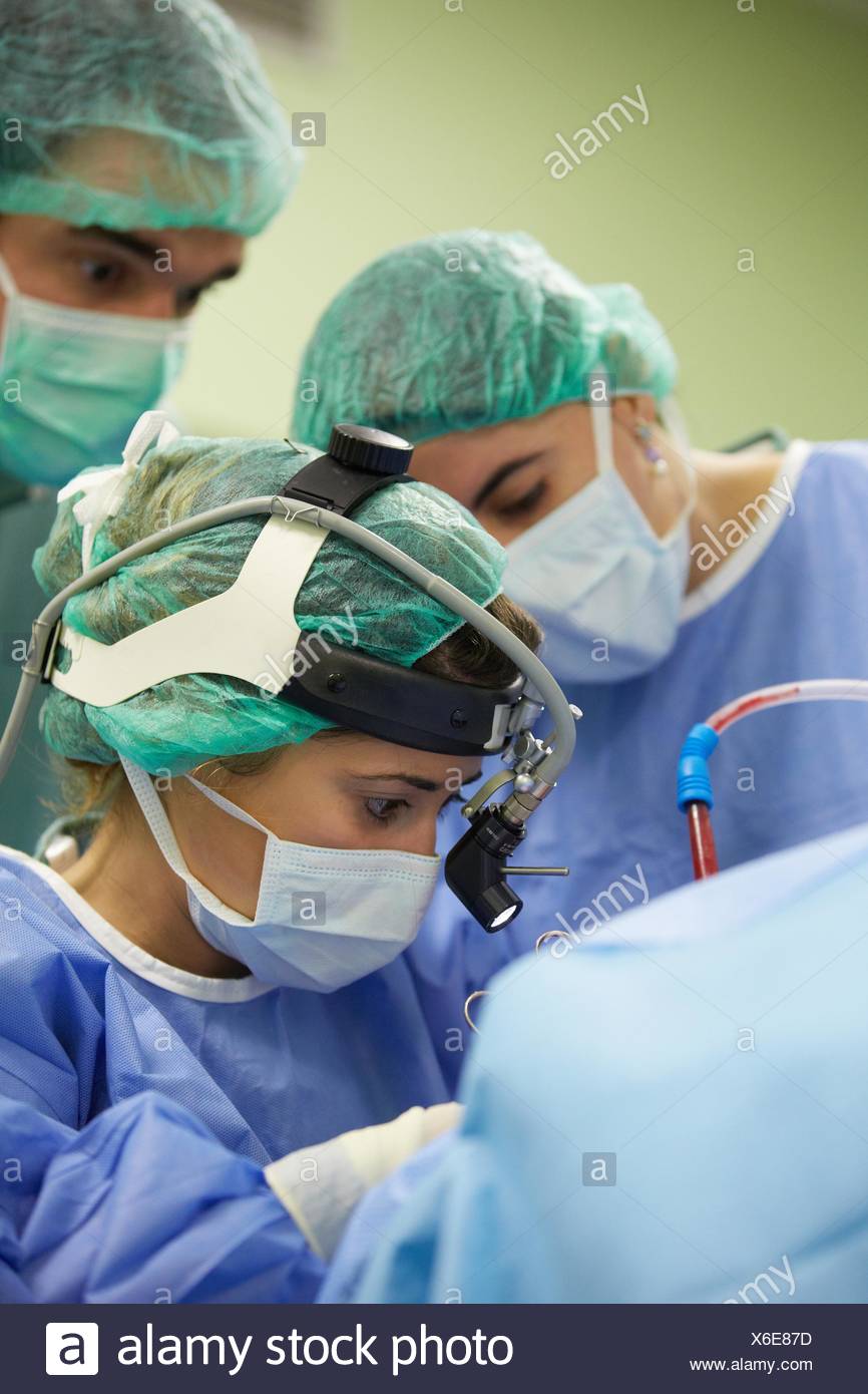 Tonsillectomy Stock Photos & Tonsillectomy Stock Images - Alamy