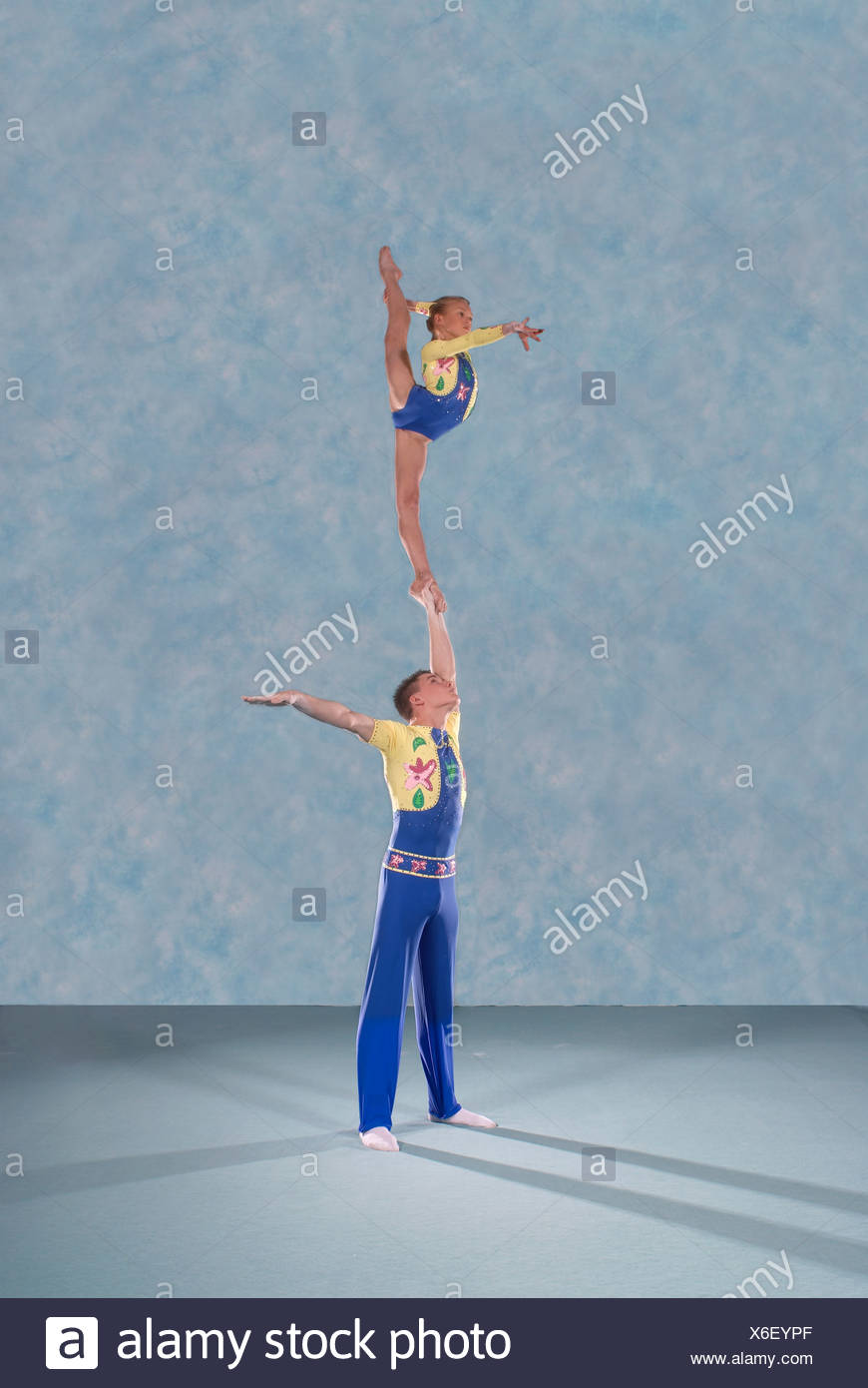 Contortionist Child High Resolution Stock Photography and Images - Alamy