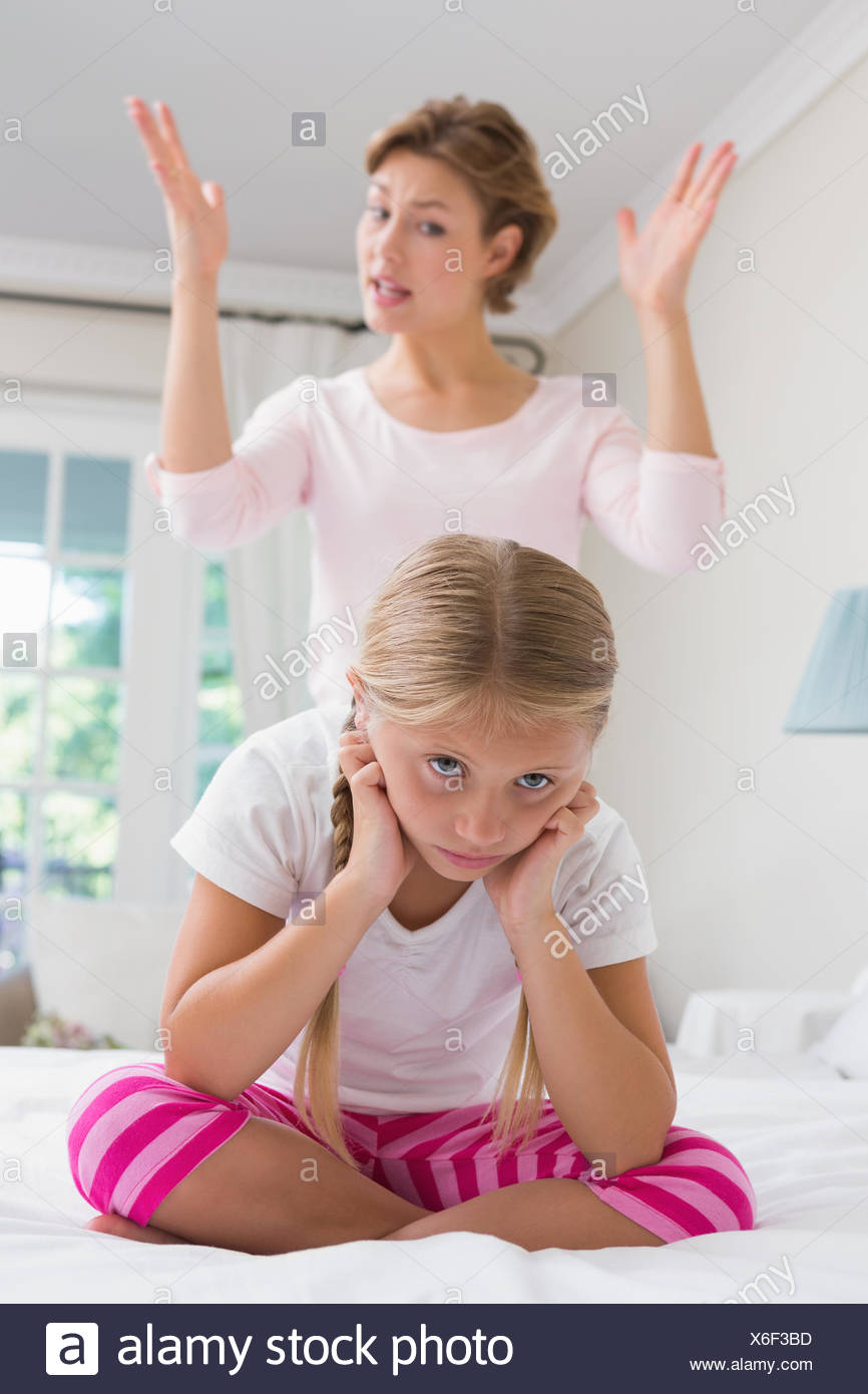 Scolding Child Mother Stock Photos & Scolding Child Mother Stock Images - Alamy
