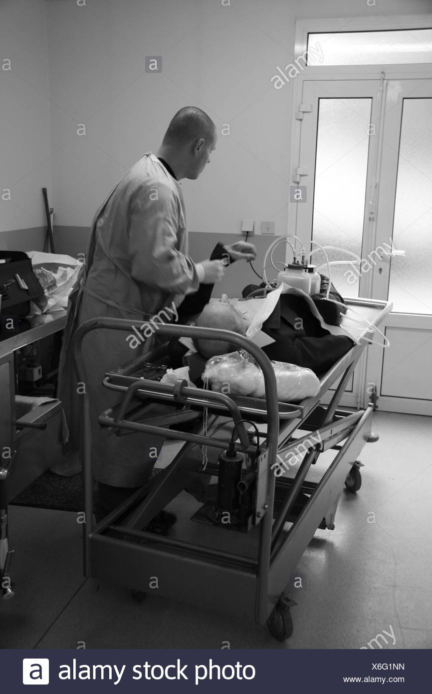 Dead Bodies Preparation Stock Photos & Dead Bodies Preparation Stock ...