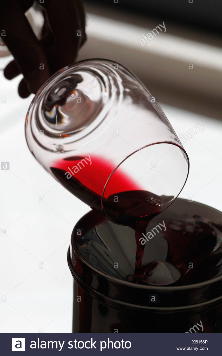 Spittoon High Resolution Stock Photography and Images - Alamy
