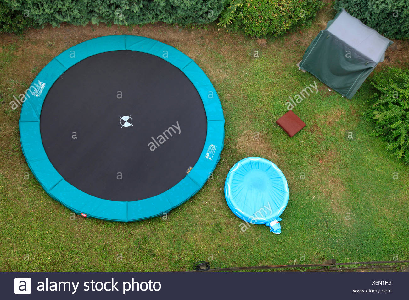 Garden Paddling Pool High Resolution Stock Photography and Images - Alamy