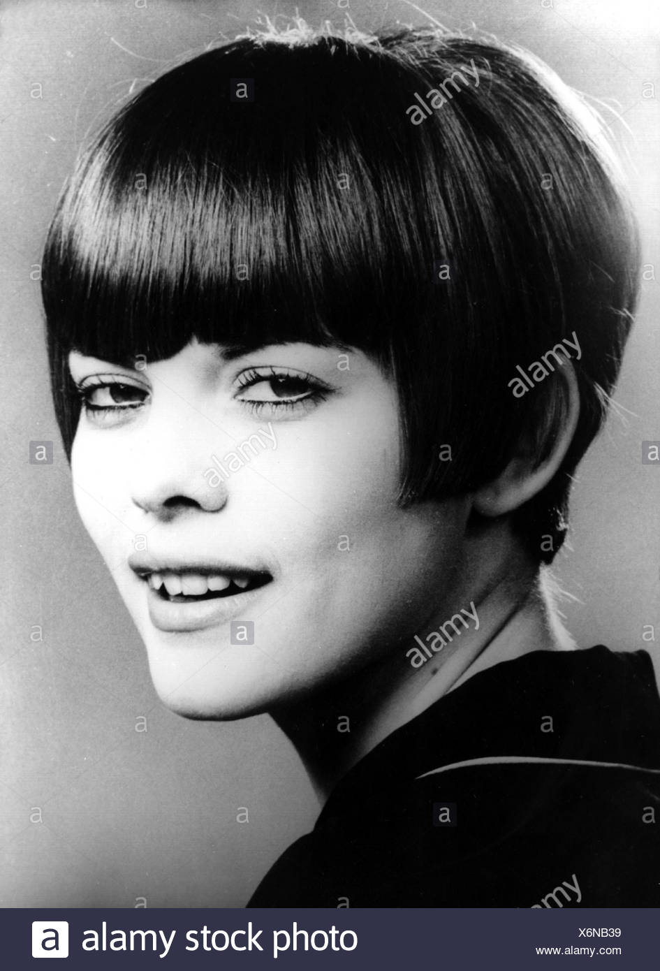 Mireille Mathieu French Singer High Resolution Stock Photography and ...